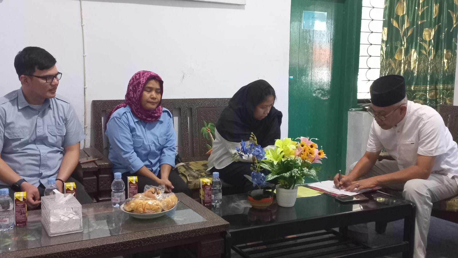 PENYERAHAN DOKUMEN PEMB MCK PONDOK DARI KEMENTERIAN PUPR – STAI DDI ...